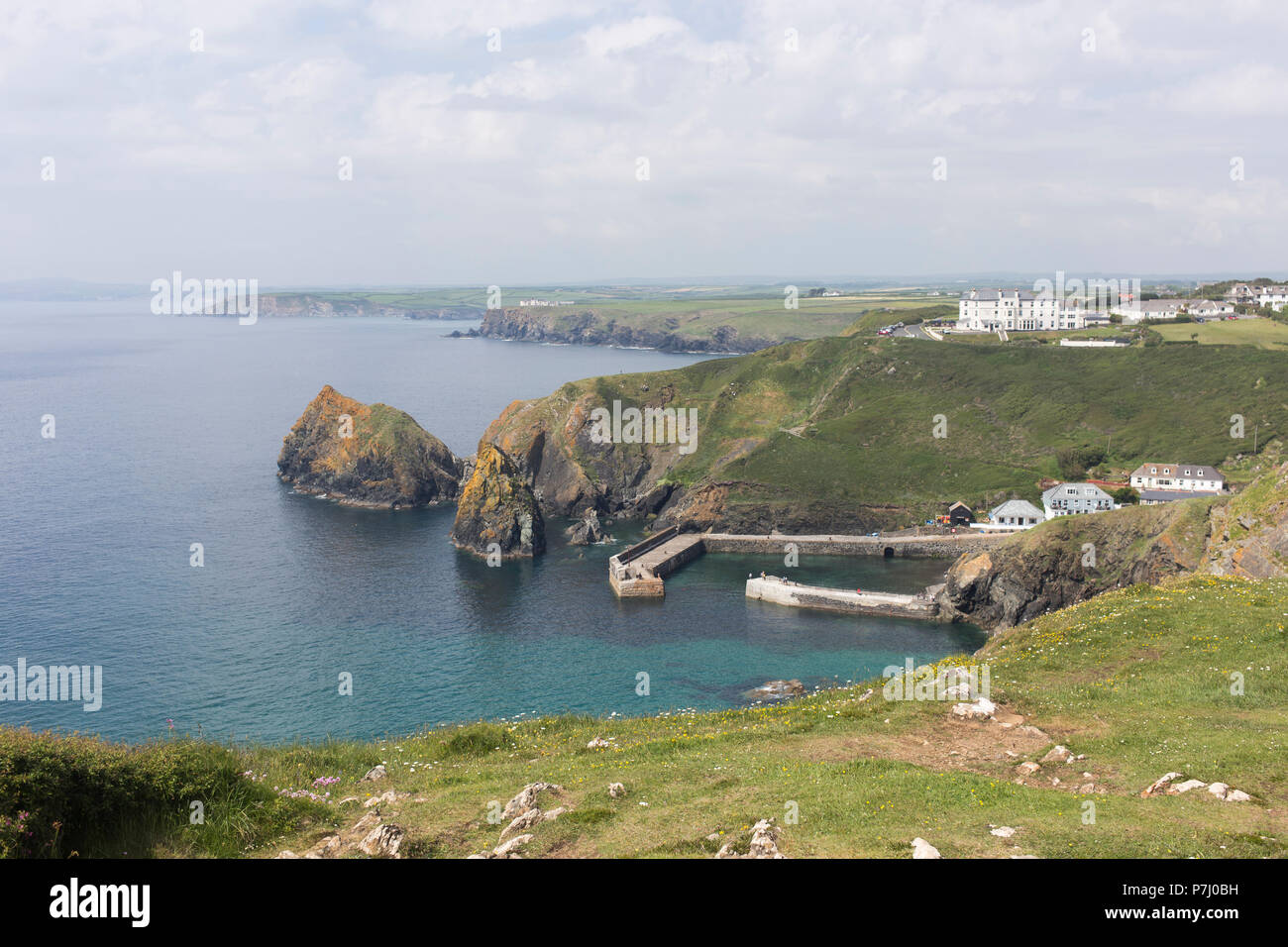A view towards Lizard Point and the Lizard Lighthouse, Lizard peninsula ...