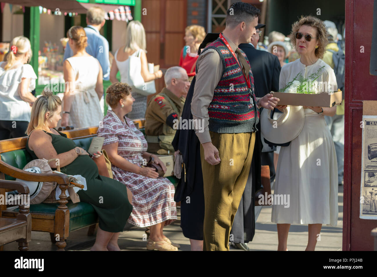 Vintage weekend hi-res stock photography and images - Alamy