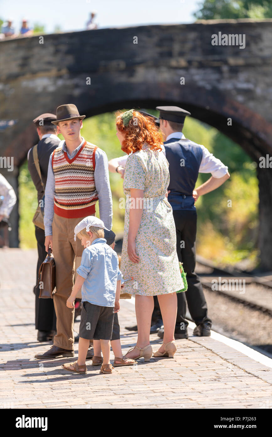 Vintage weekend hi-res stock photography and images - Alamy