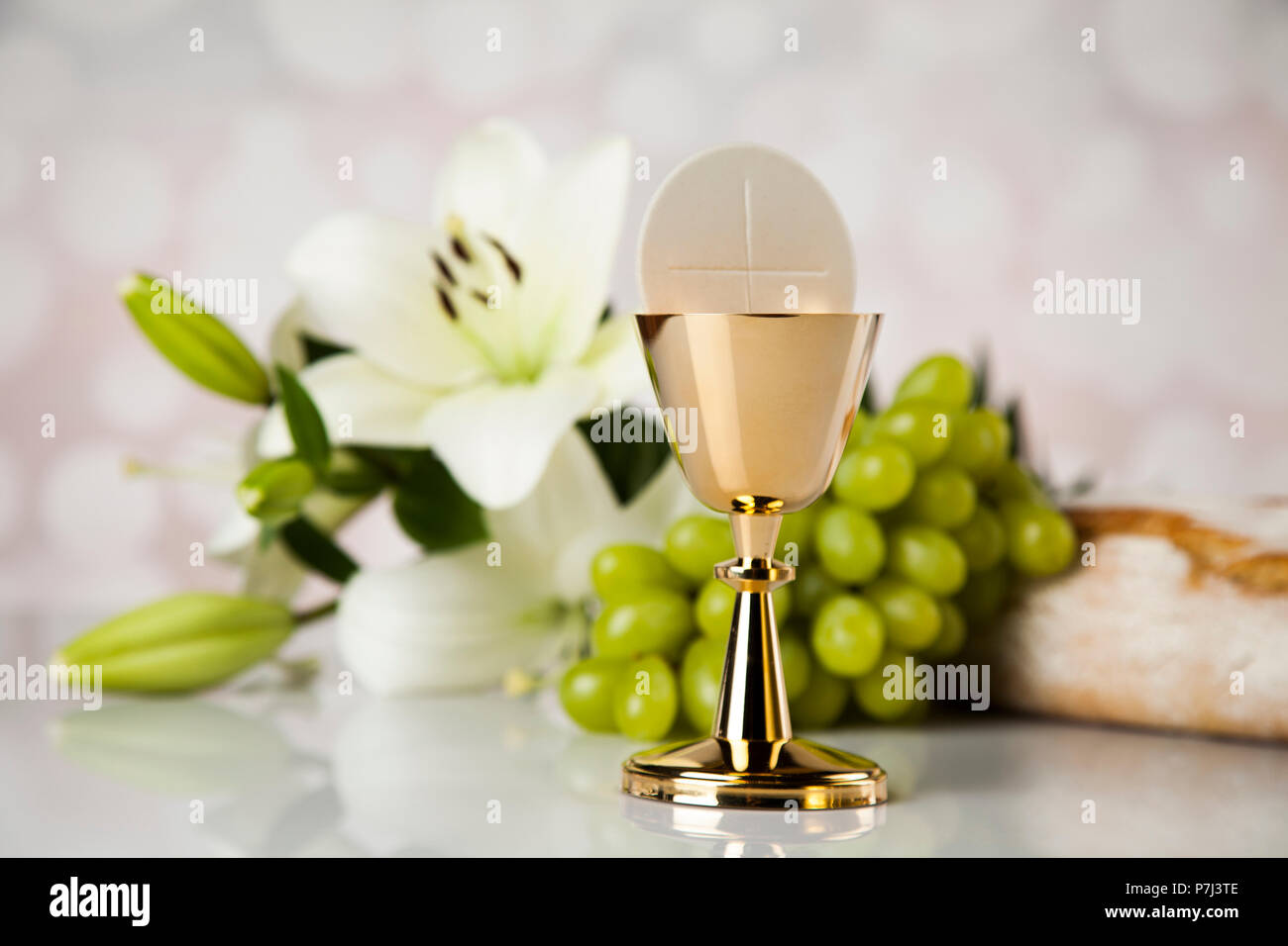 Eucharist, sacrament of communion background Stock Photo - Alamy