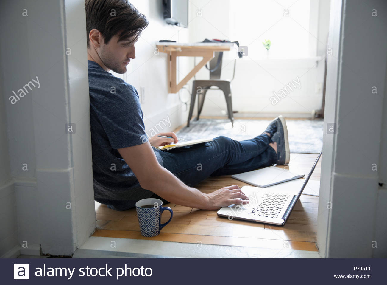 Laptop floor hi-res stock photography and images - Alamy