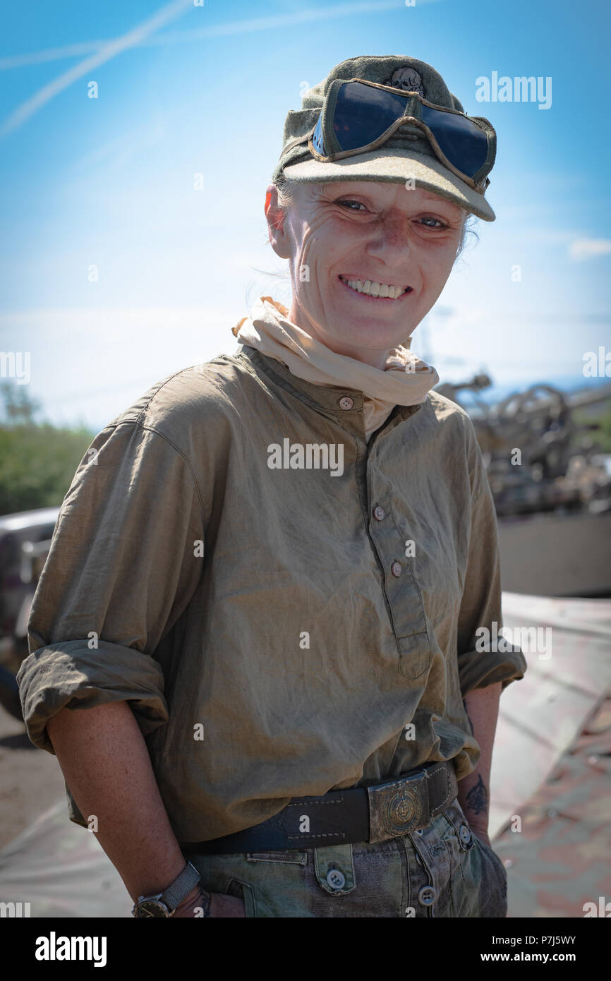 German female soldier hi-res stock photography and images - Alamy