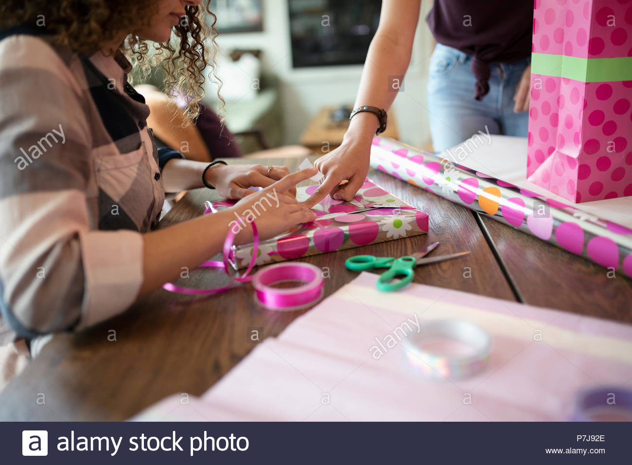 Birthday wrapping hi-res stock photography and images - Alamy