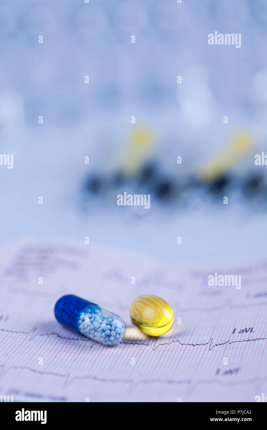 Healthy background, Pills, Tablets, Capsule background Stock Photo - Alamy