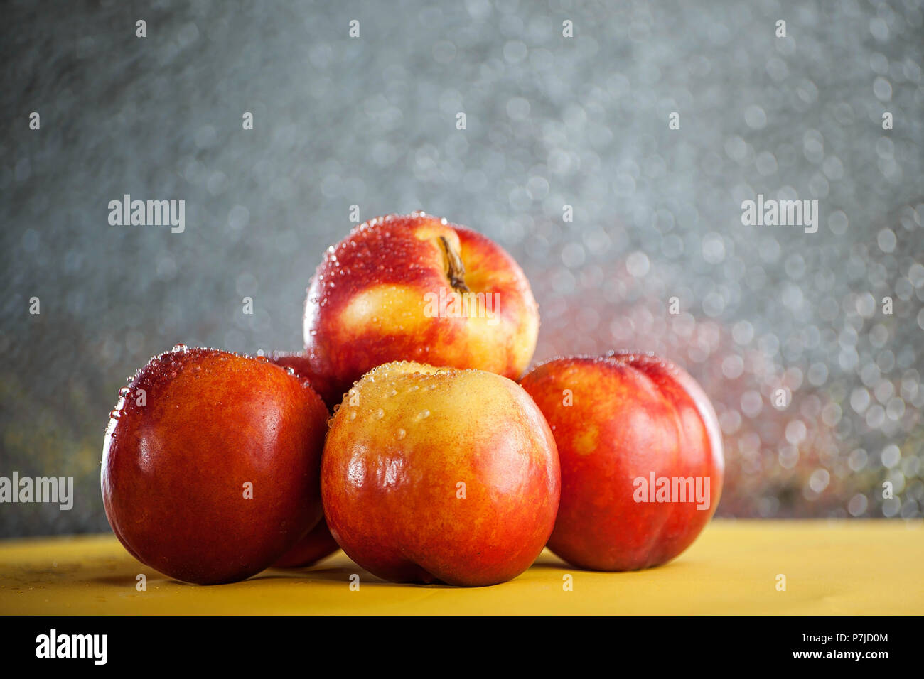 Stack of apples Stock Photo - Alamy