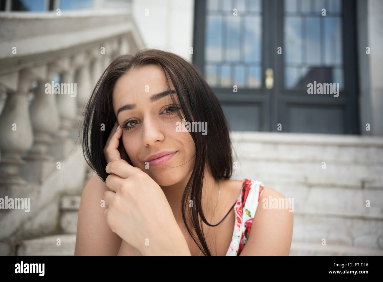 Women outside smiling hi-res stock photography and images - Alamy