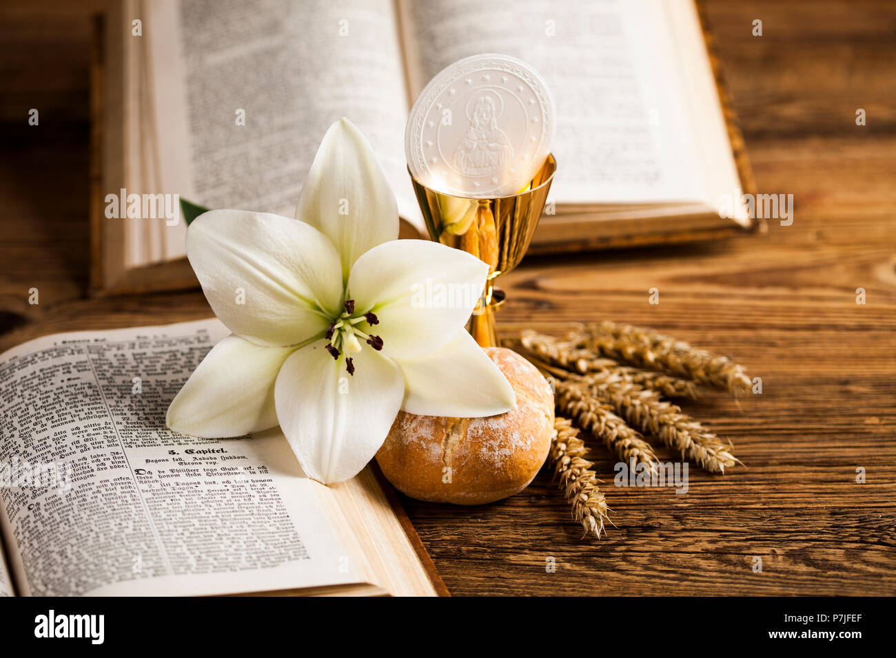 Eucharist, sacrament of communion background Stock Photo - Alamy