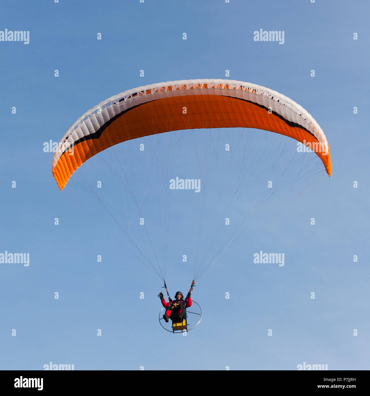 Paramotoring hi-res stock photography and images - Alamy