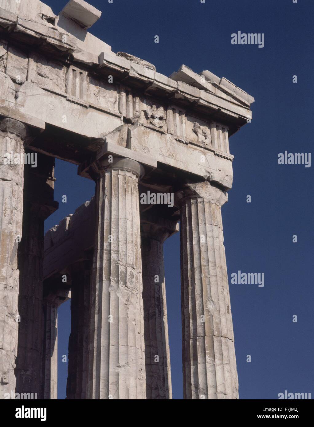 PARTENON - DOS COLUMNAS Y FRISO DEL FRENTE PRINCIPAL. Location ...