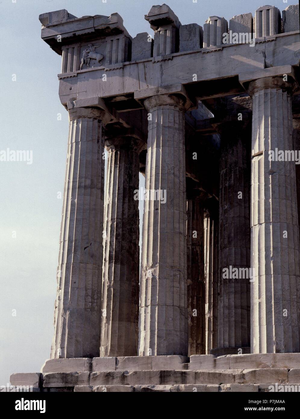 Tres Columnas Griegas Antiguas