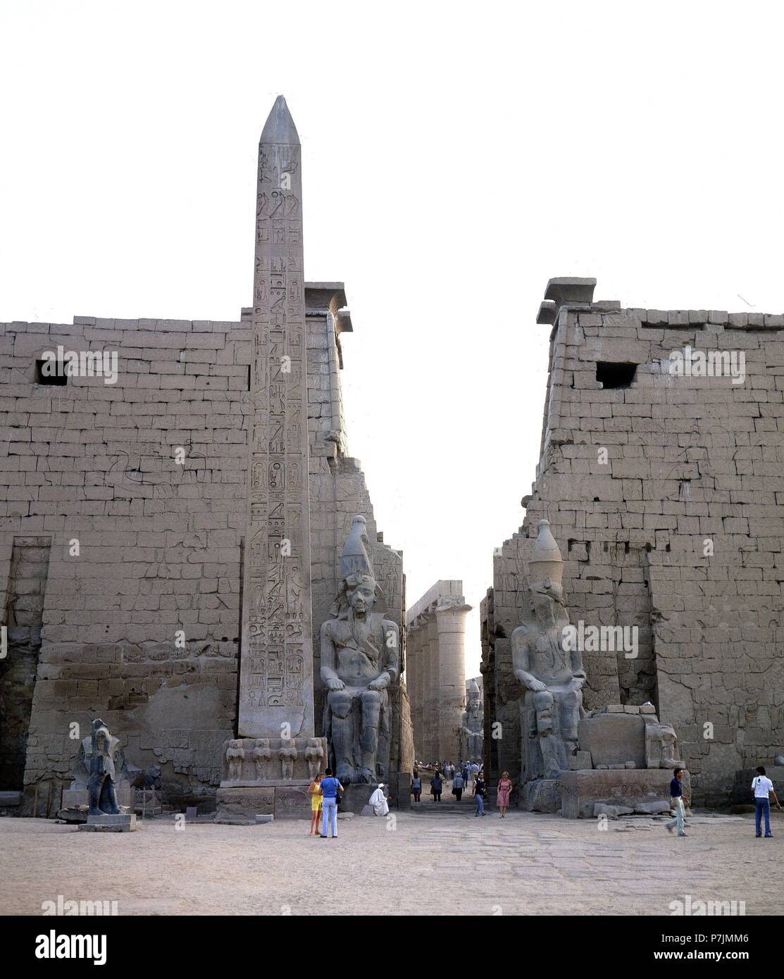 Obelisco ramses ii hi-res stock photography and images - Alamy