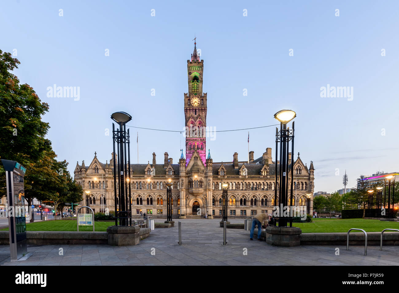 Entrance bradford city hall yorkshire hi-res stock photography and ...