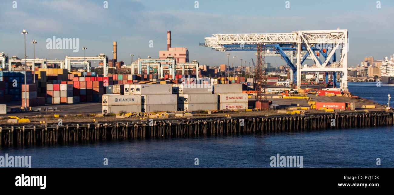 Container port, Boston, USA Stock Photo - Alamy