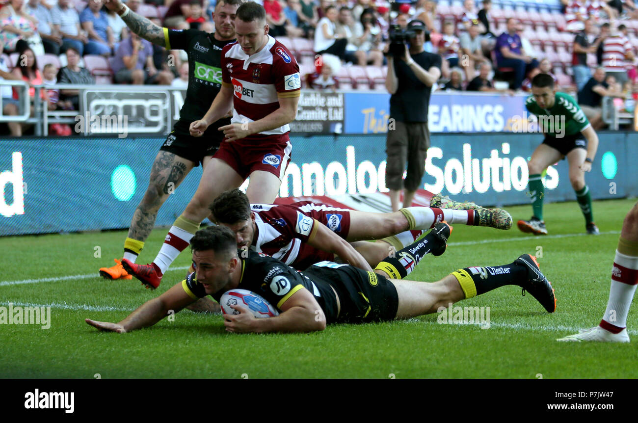 Warrington's Toby King scores during the Betfred Super League match at ...