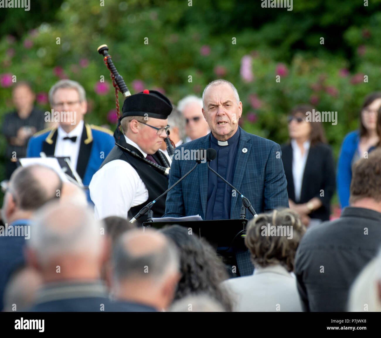 Chaplain to the UK Oil and Gas Industry Reverend Gordon Craig reading ...