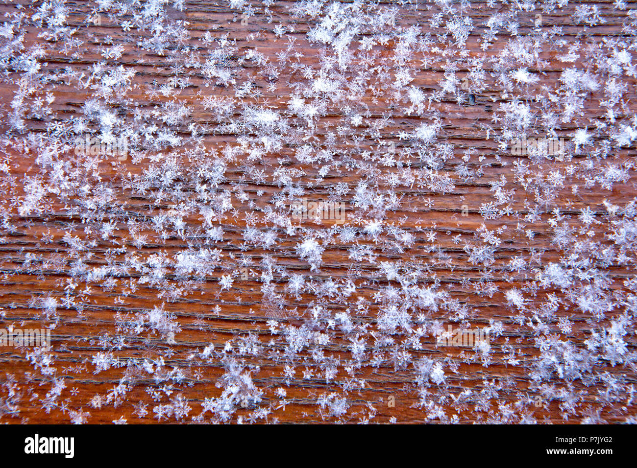 Different shaped crystals hi-res stock photography and images - Alamy