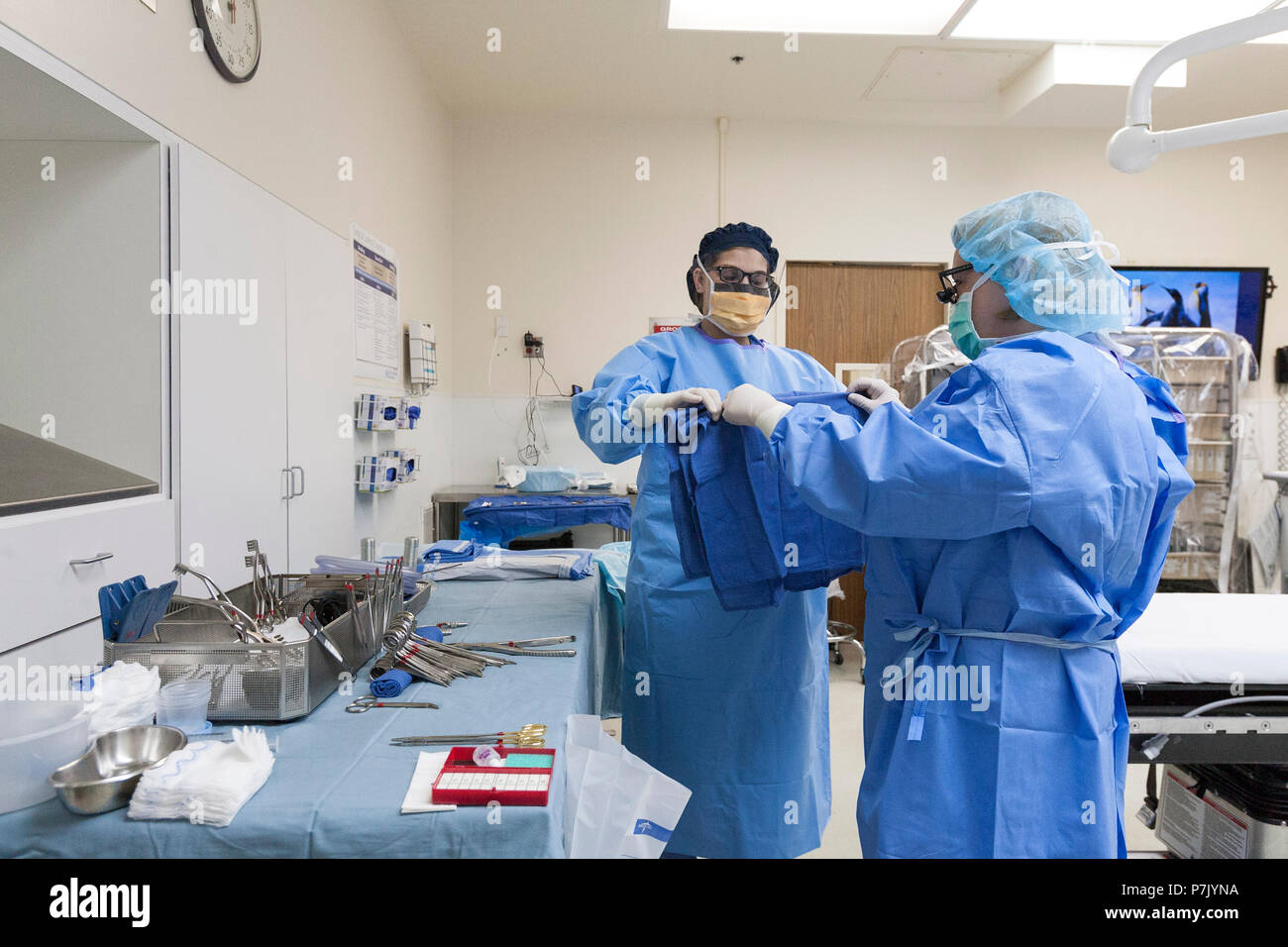 Nurse preparing medical surgical hi-res stock photography and images ...