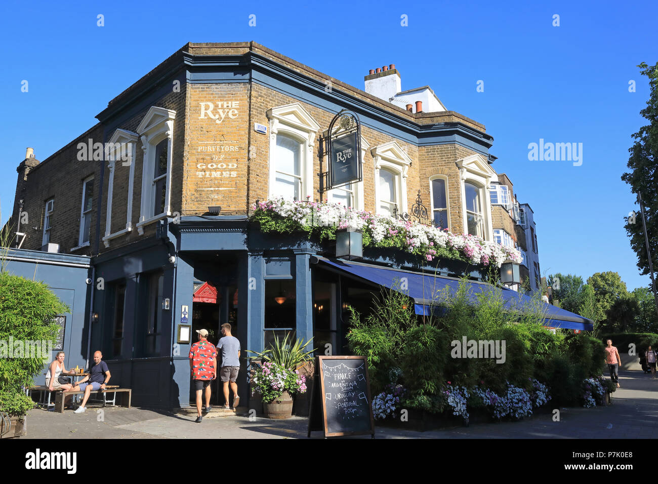 Countrified, urban pub, The Rye, by Peckham Rye Common, in south London ...