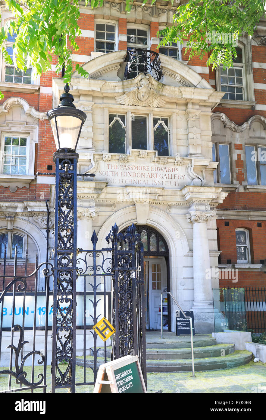 Camberwell hi-res stock photography and images - Alamy