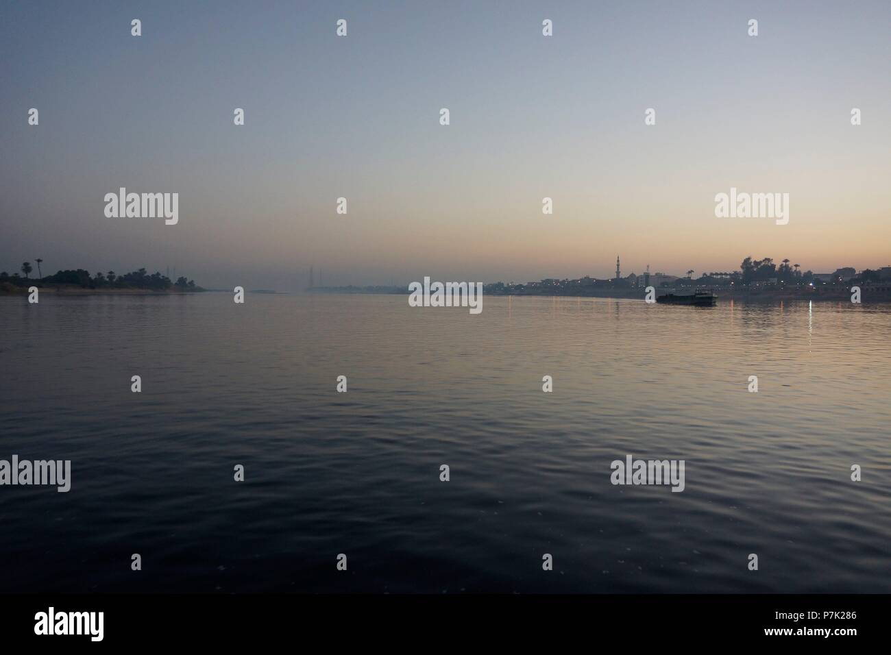 Rio nilo luxor hi-res stock photography and images - Alamy