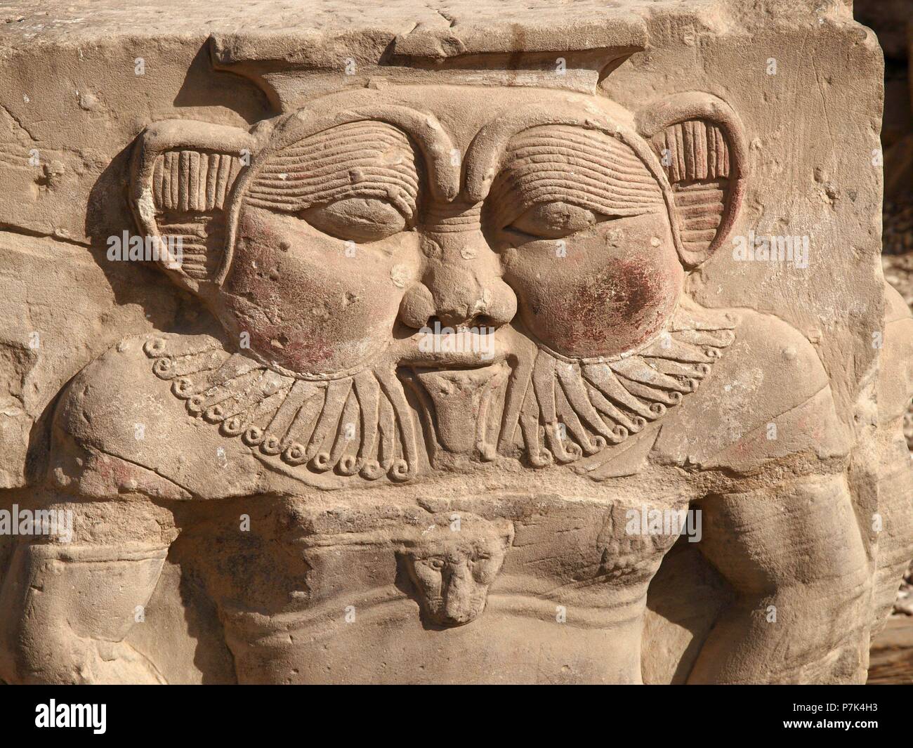 TEMPLO DE DENDERA, DEDICADO A LA DIOSA HATHOR: MONUMENTO AL DIOS BES ...