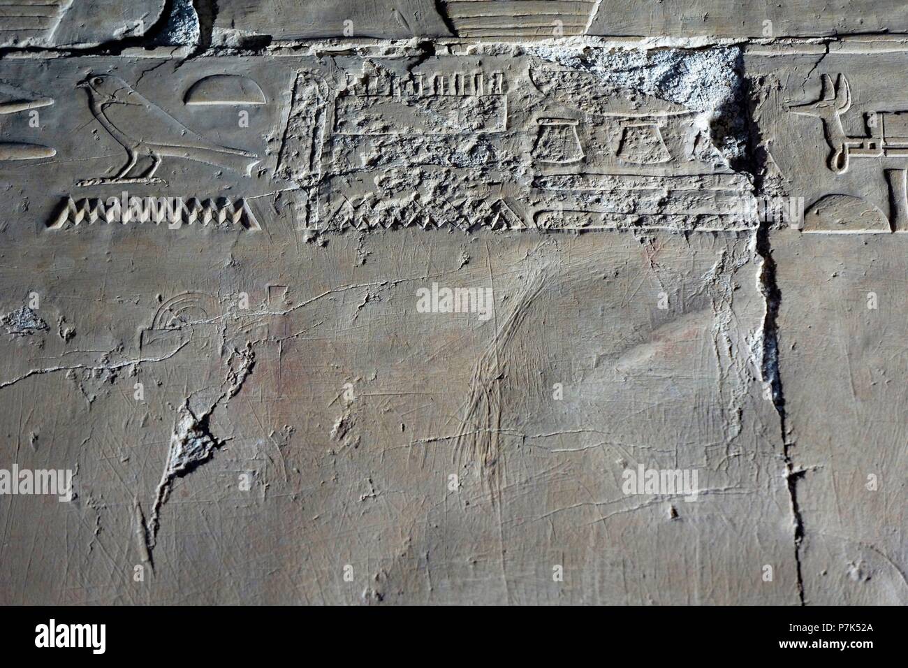 Hatshepsut temple punt relief hi-res stock photography and images - Alamy