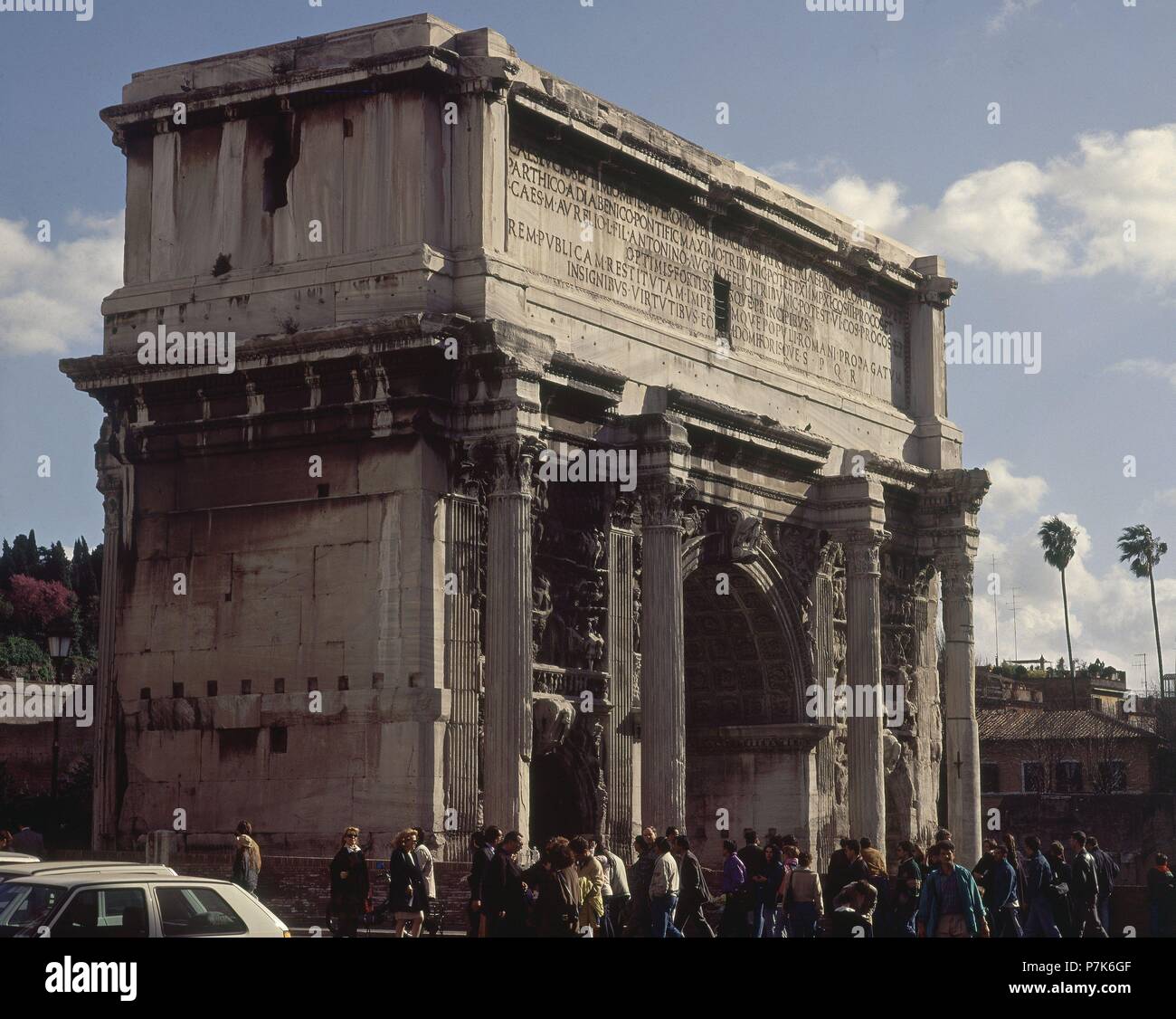 ARCO DE SEPTIMIO SEVERO CON TURISTAS, 203 DC-ALTURA 20,88m. Location ...