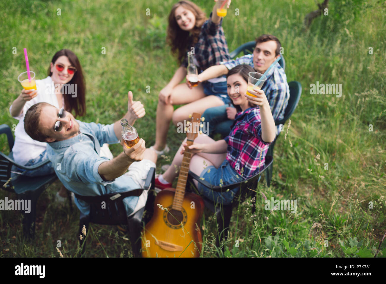 Picnic group hi-res stock photography and images - Alamy