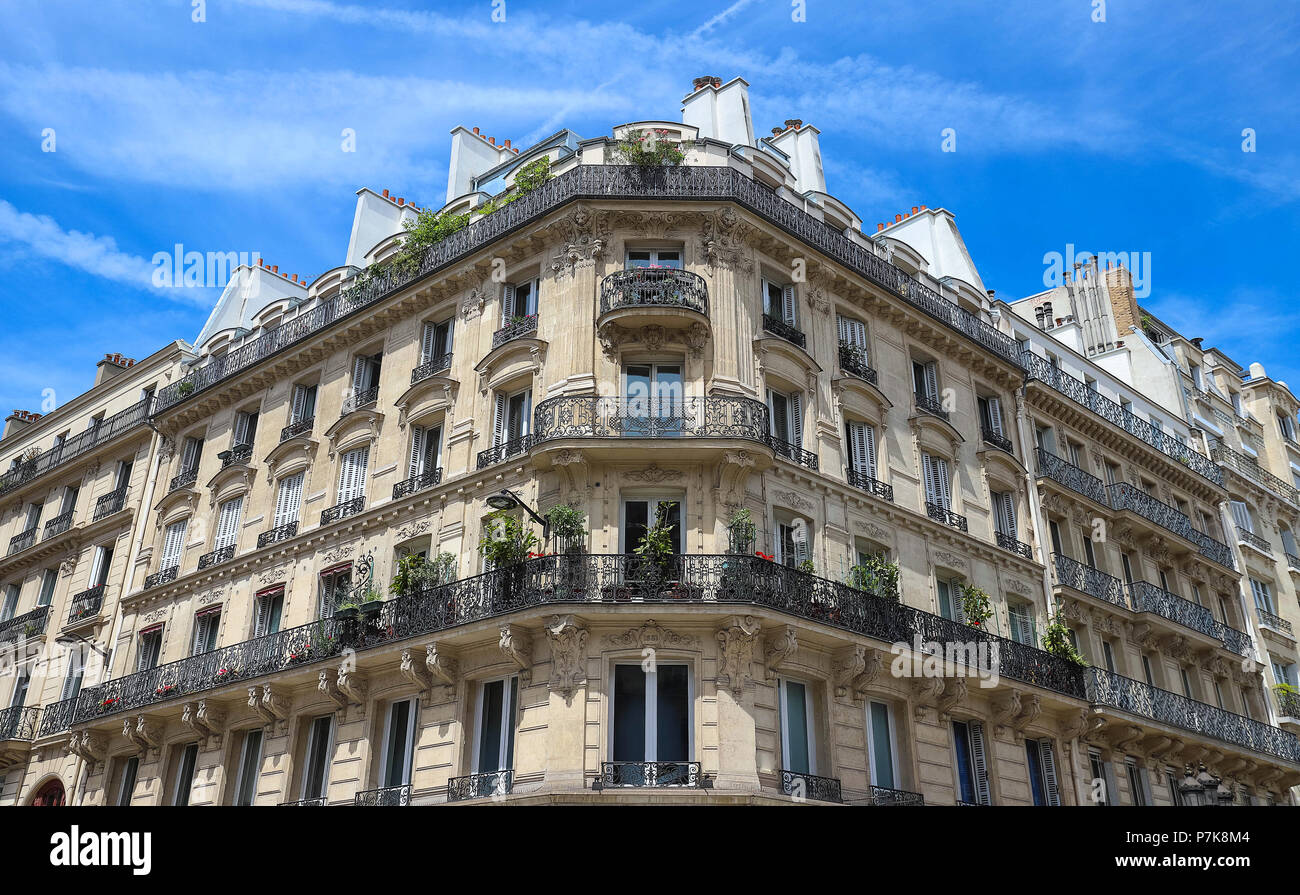The traditional facade of Parisian building, France Stock Photo - Alamy