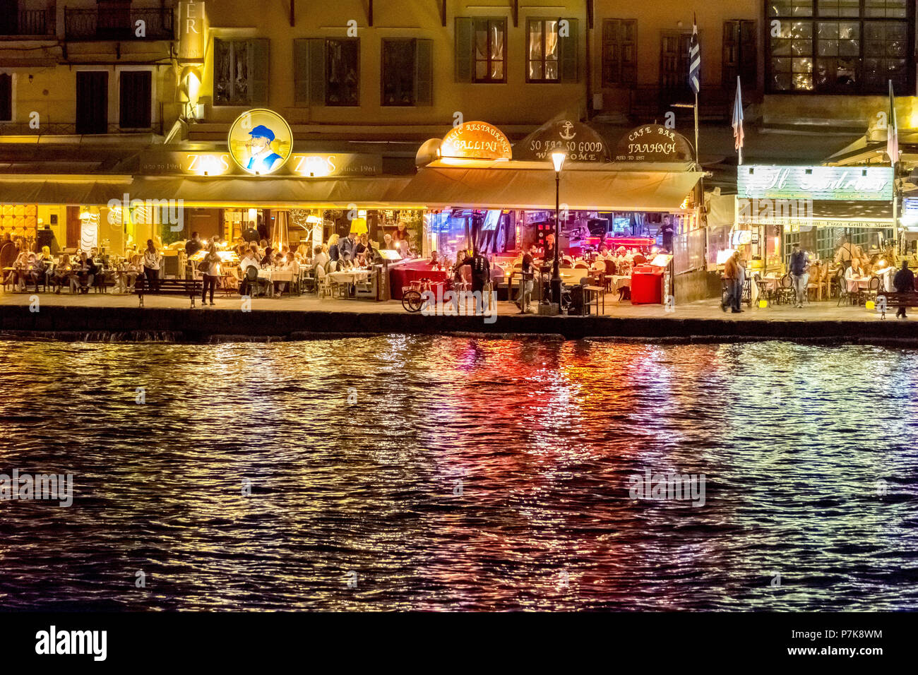 Harborside hi-res stock photography and images - Alamy