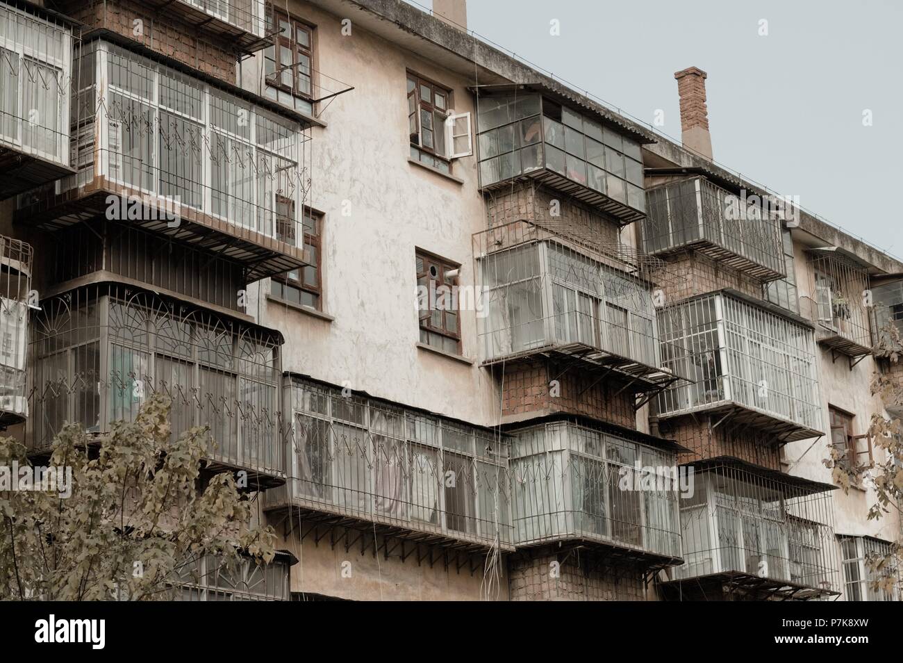 Ruined building in China (Kunming, Yunnan Stock Photo - Alamy