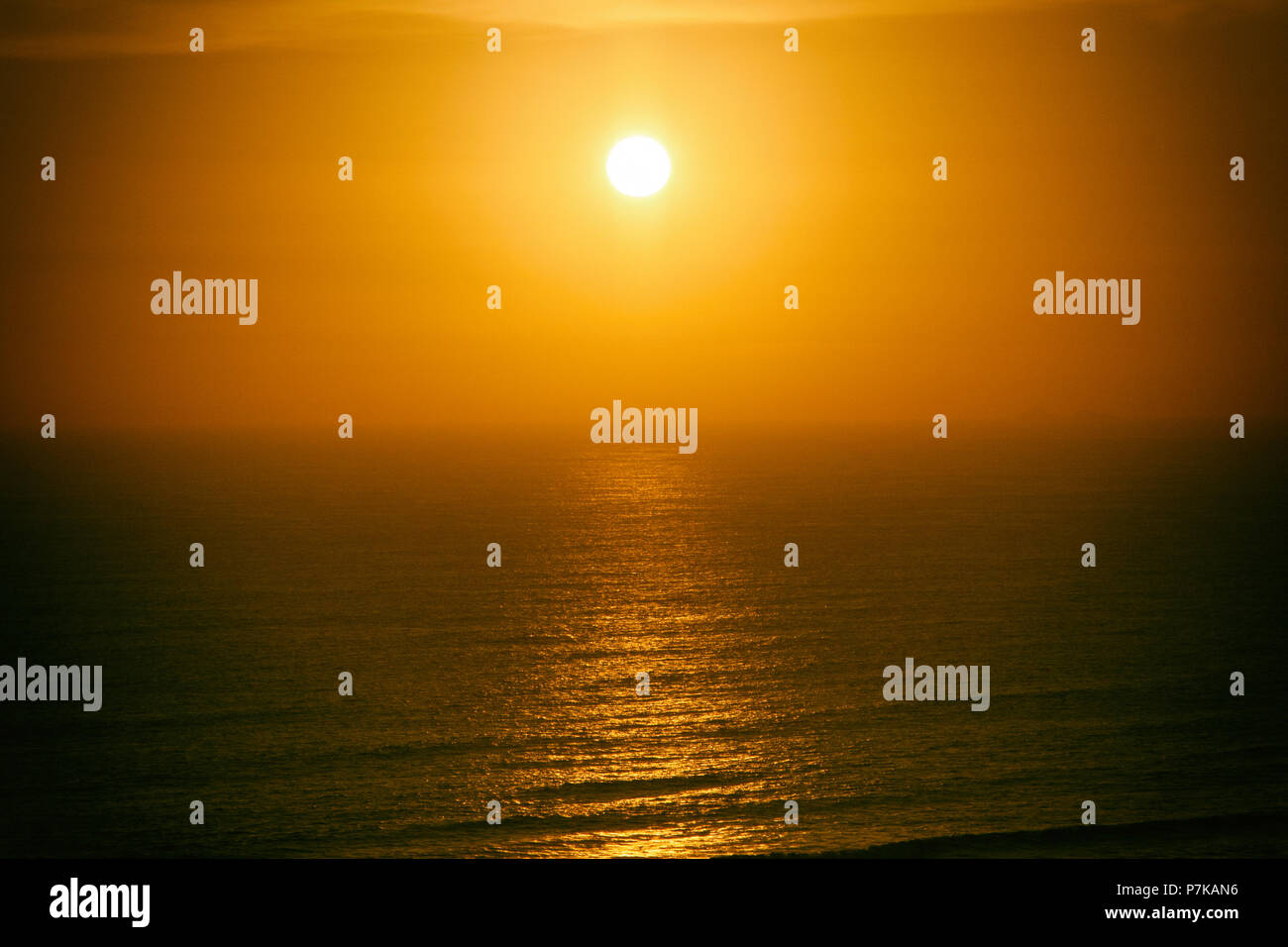 Beautiful blazing sunset above the ocean. Perfect background wallpaper ...