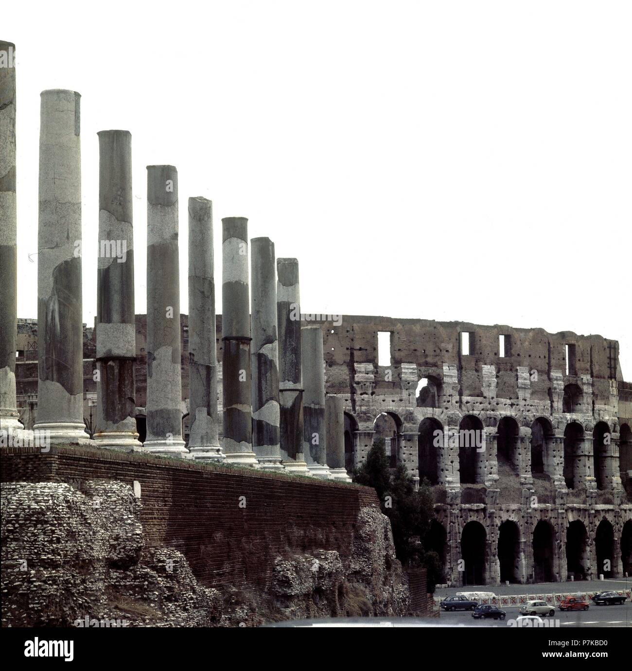 Colosseum architecture location hi-res stock photography and images - Alamy
