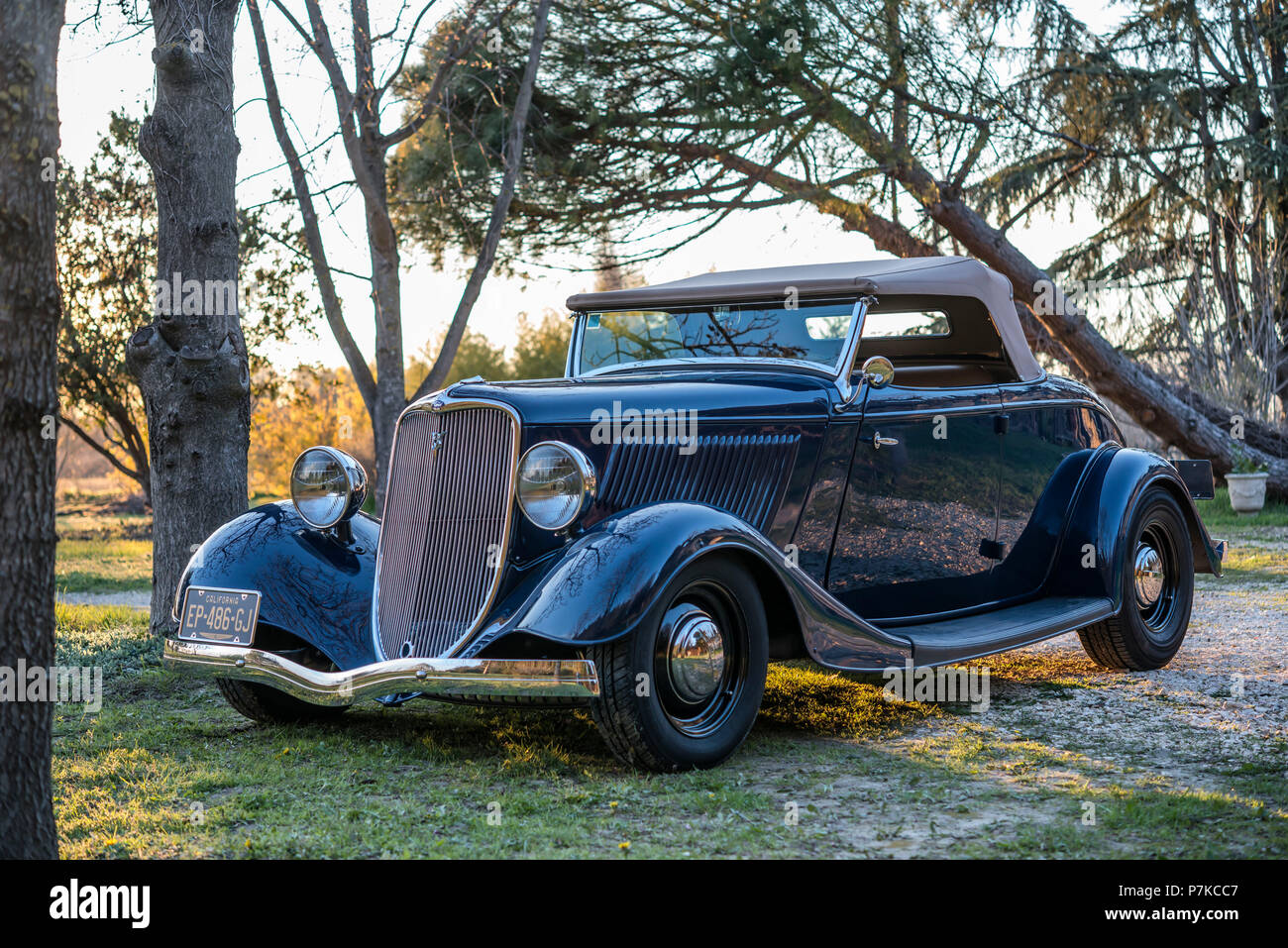 Ford 3 Roadster chassis, built in 1933, Chevrolet Corvette engine 350 ...