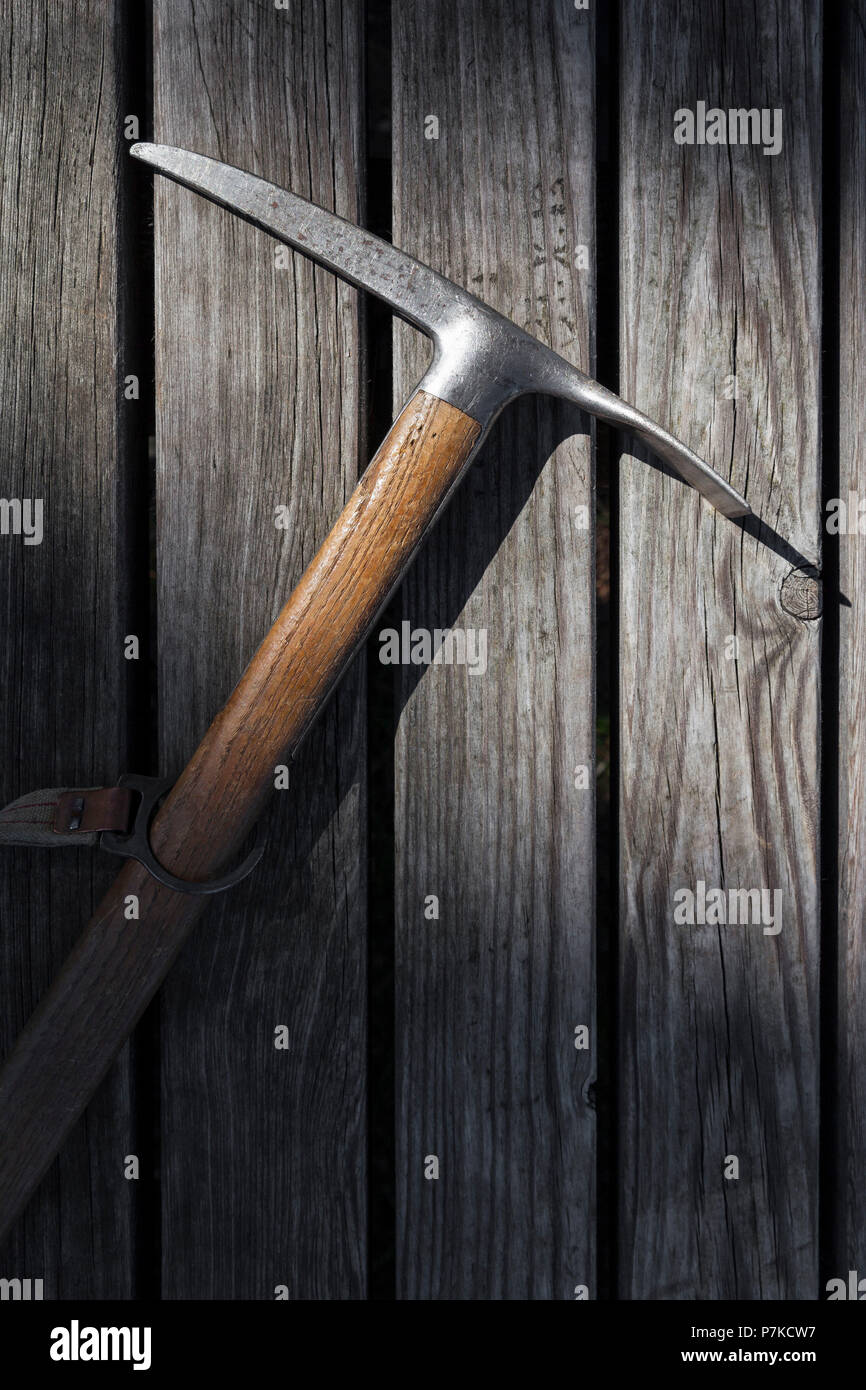 Handle table hi-res stock photography and images - Alamy