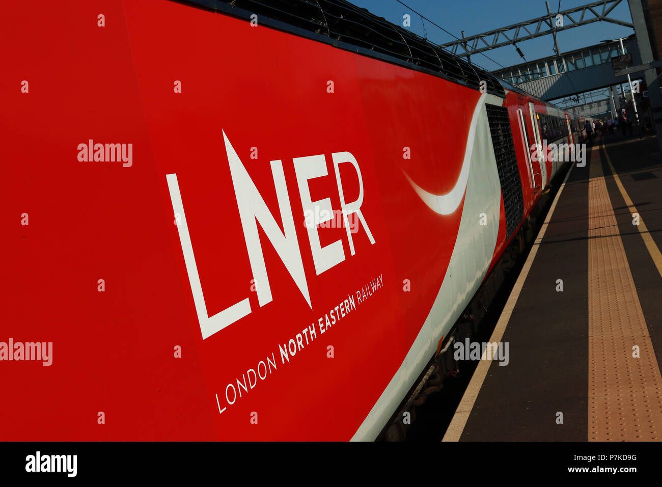 Lner livery hi-res stock photography and images - Alamy