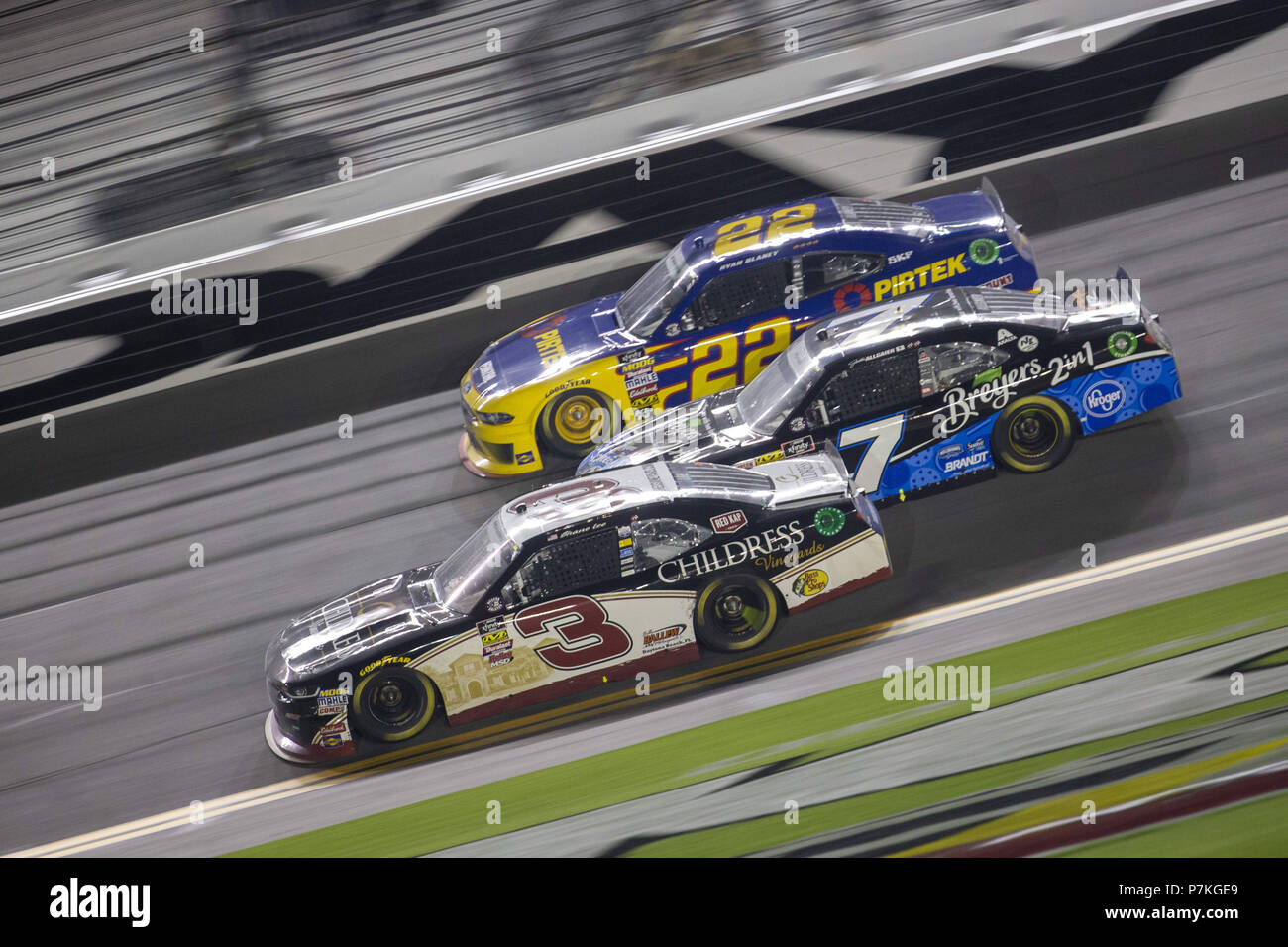 Daytona Beach, Florida, USA. 7th July, 2018. Shane Lee (3) and Justin ...