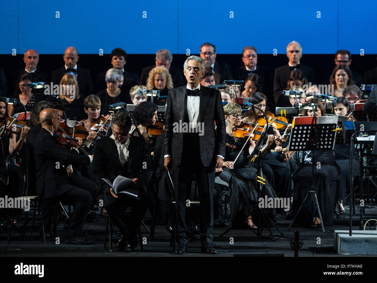 Andrea bocelli hi-res stock photography and images - Alamy