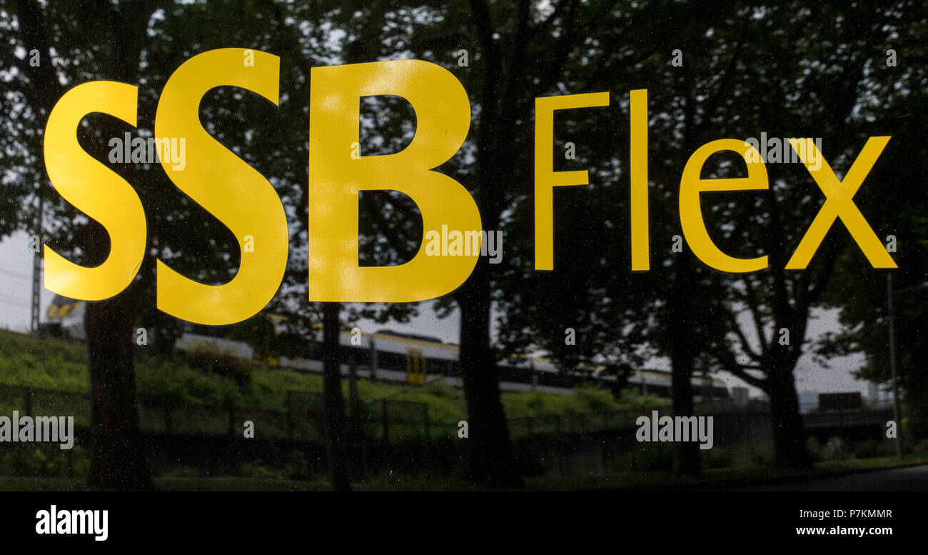 Ssb flex hi-res stock photography and images - Alamy