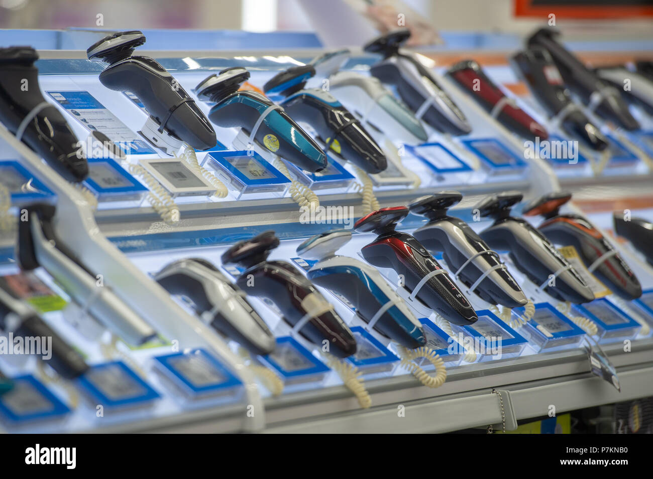 Razors store hi-res stock photography and images - Alamy