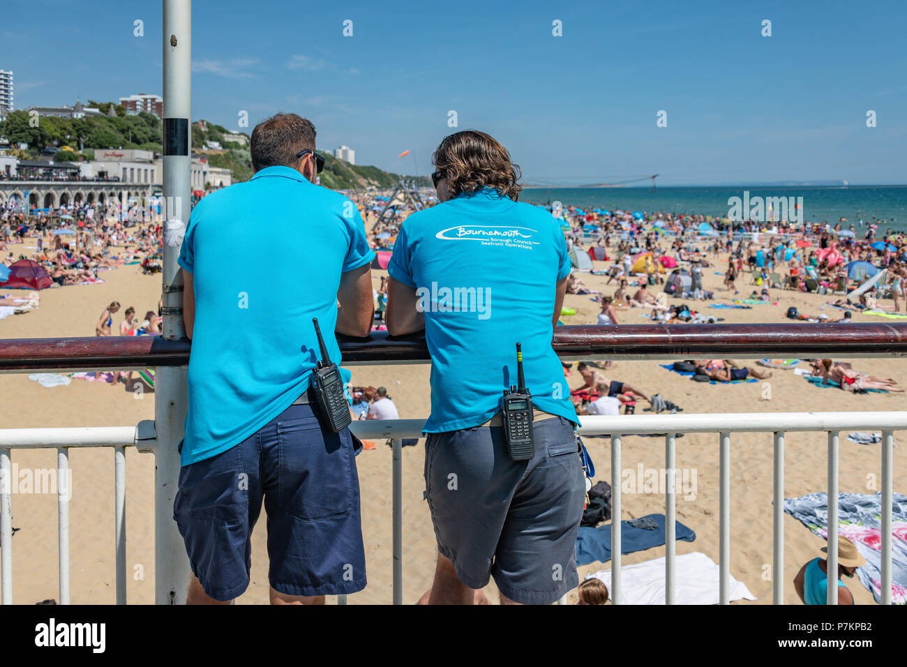 Bournemouth, UK. 7th July 2018. Over 100,000 people on the beach in ...