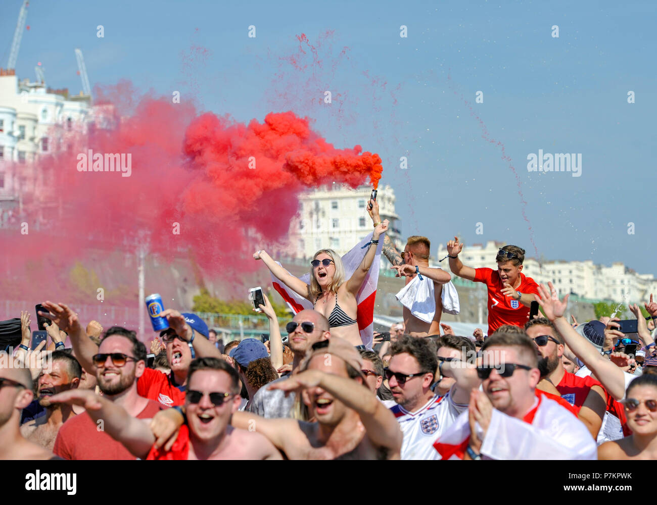 Soccer fans beer hi-res stock photography and images - Alamy