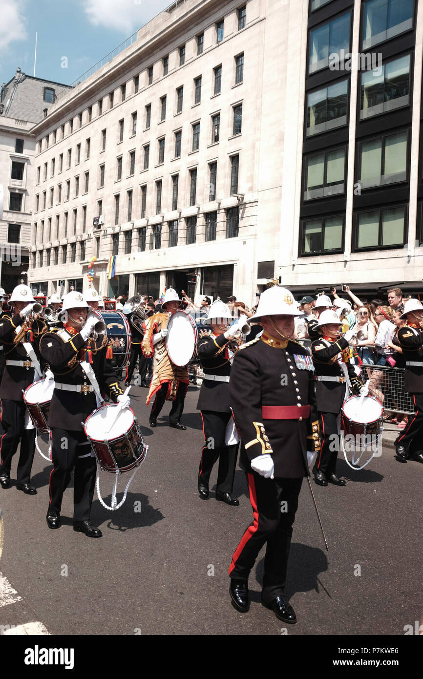 Marching band marchers hi-res stock photography and images - Alamy