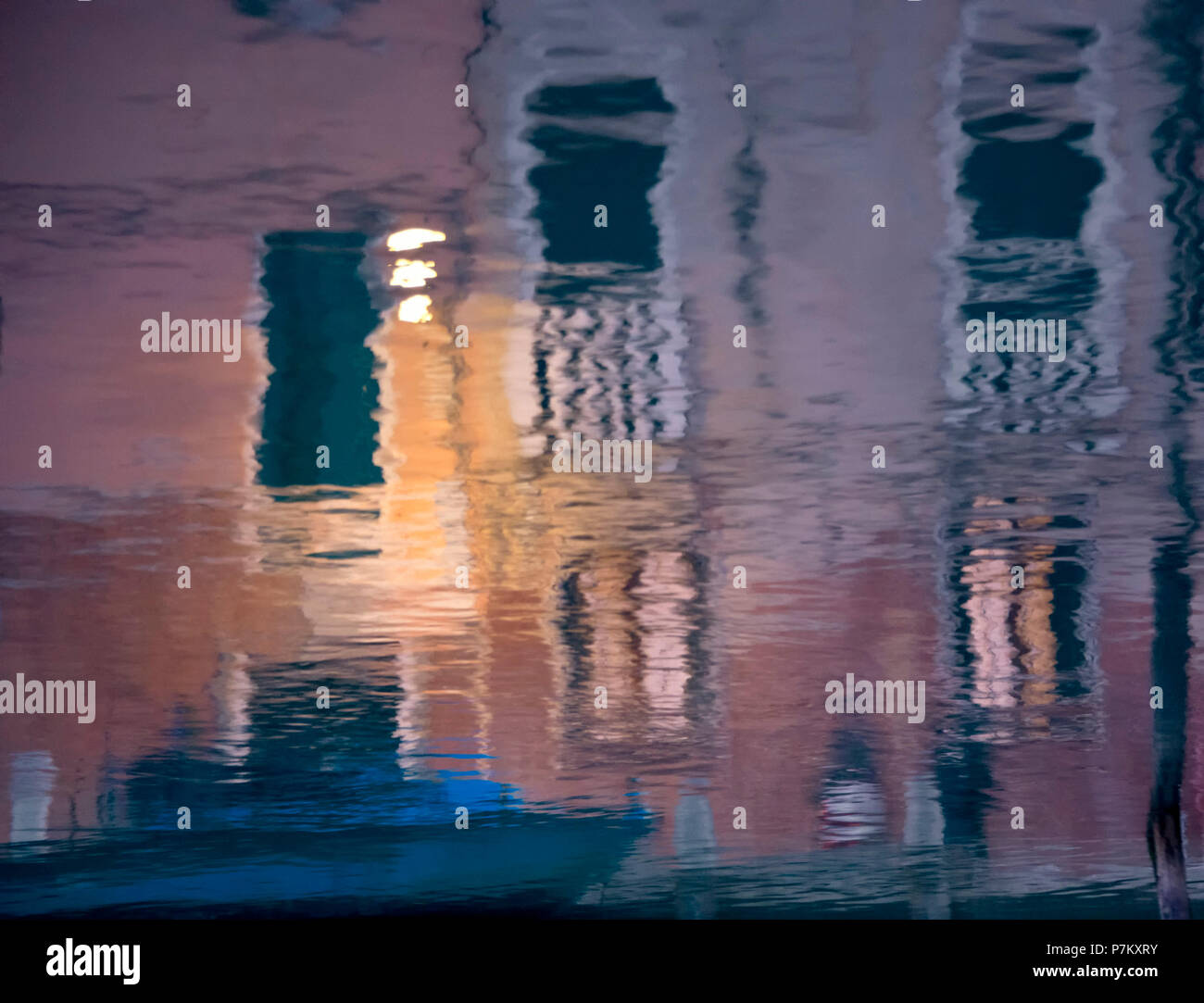 Distorted water surface hi-res stock photography and images - Alamy