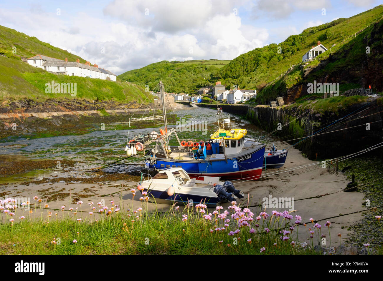 Boscastle cornwall england hi-res stock photography and images - Alamy
