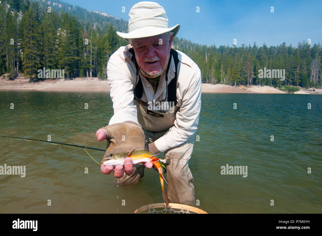 Many of the small lakes in the Mammoth Lakes area offer excellent ...