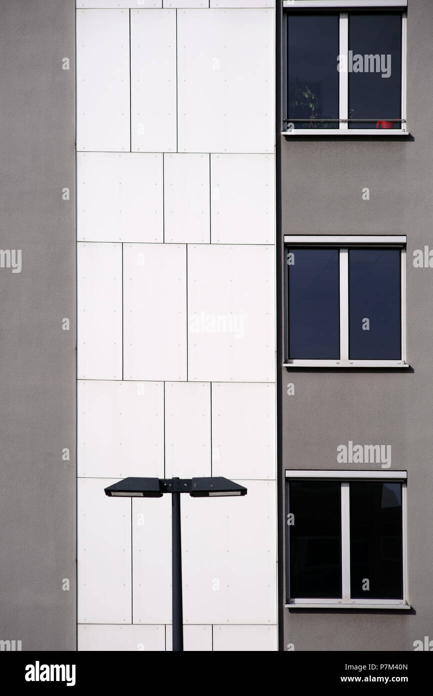 Cladding white hi-res stock photography and images - Alamy