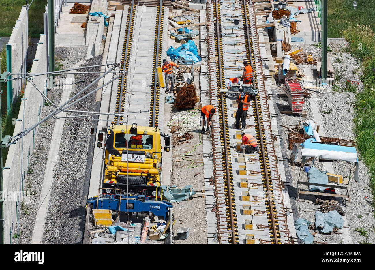Construction site, construction vehicles, track construction, mechanics ...