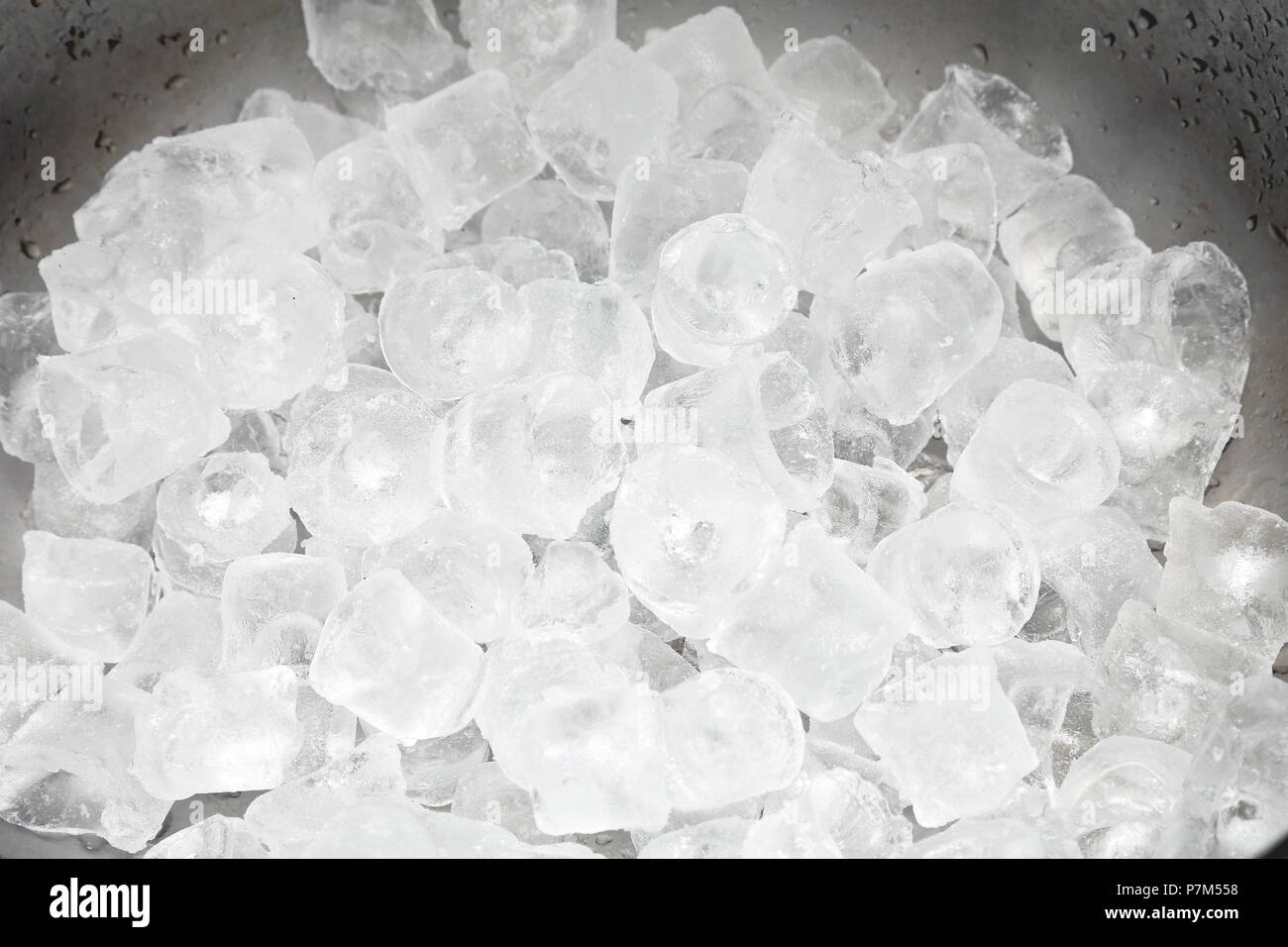 Frozen ice cubes hi-res stock photography and images - Alamy
