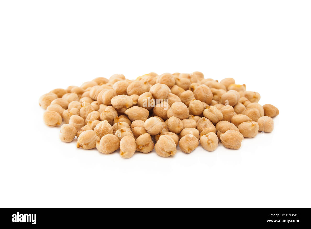 Isolated uncooked chickpeas on white background Stock Photo - Alamy